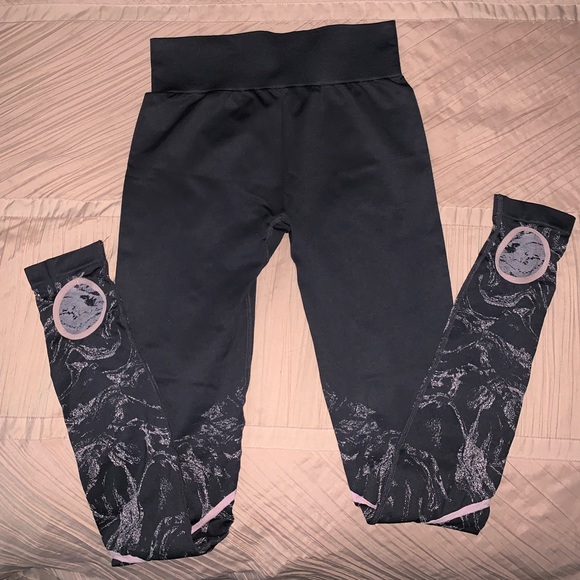 Fabletics | Pants & Jumpsuits | Seamless Fabletic Leggings | Poshmark